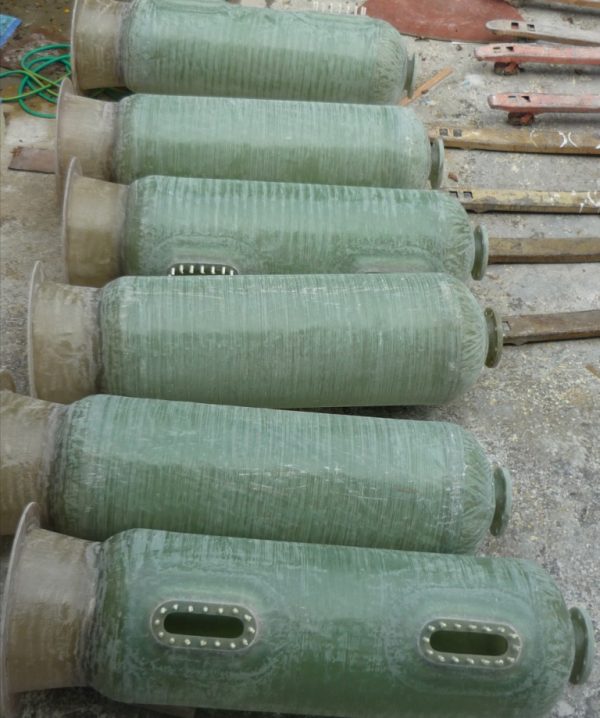 Cation & Anion Vertical Pressure Vessel | Heng Lee