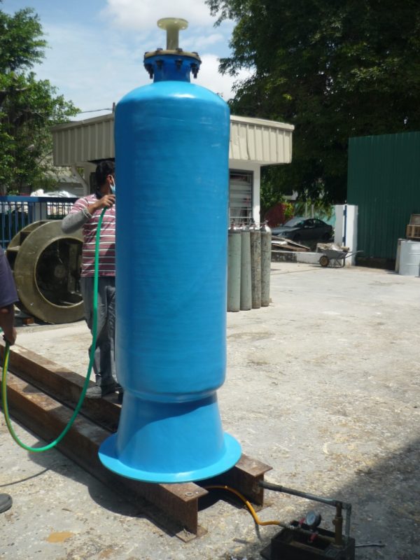 Cation & Anion Vertical Pressure Vessel | Heng Lee